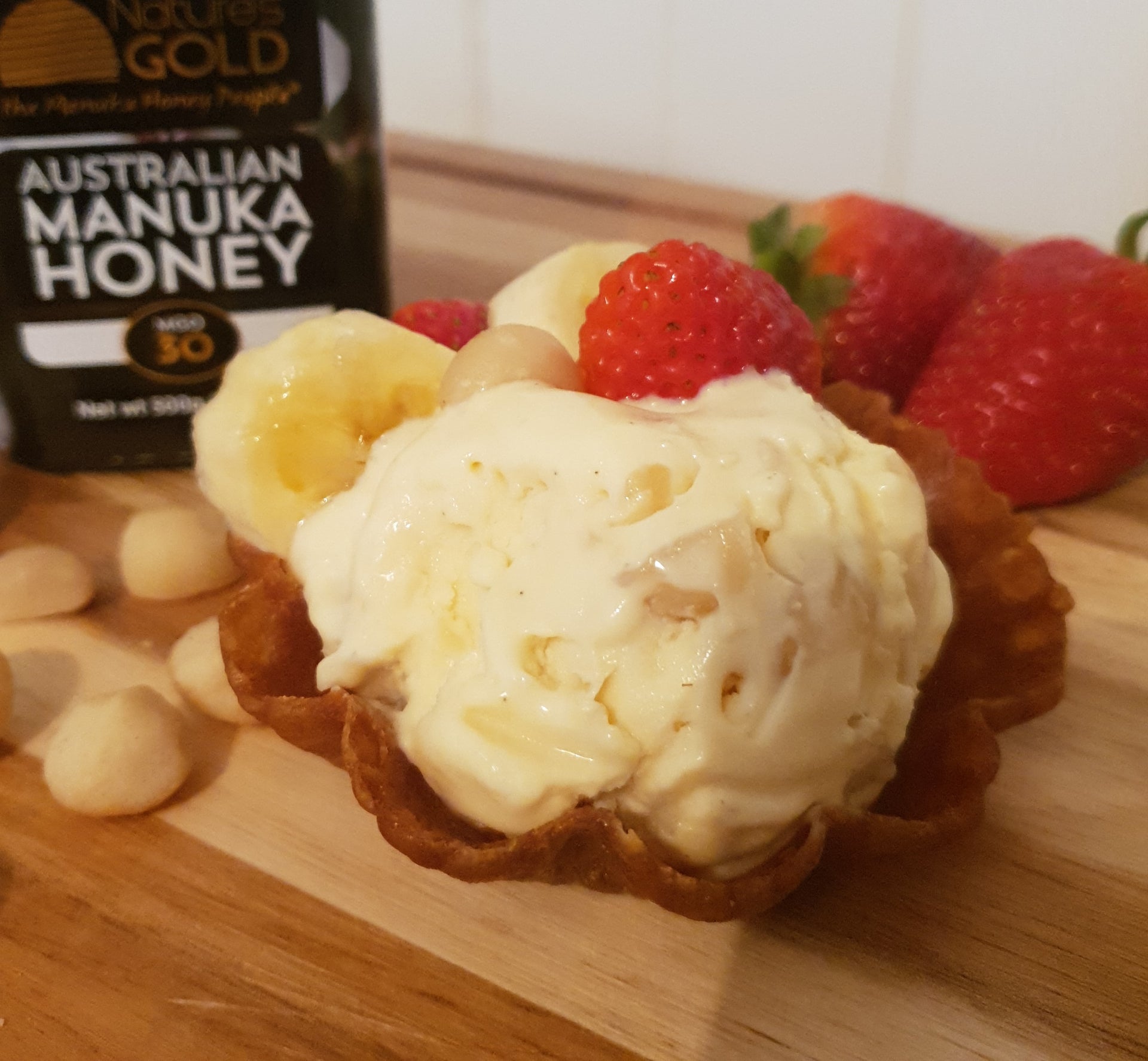 Macadamia & Manuka Swirl Ice Cream – Natures Gold